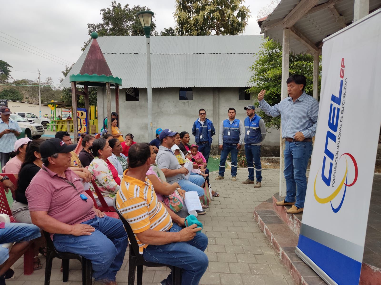 CNEL EN TERRITORIO LLEGA A MÁS DE 830 CIUDADANOS - CNEL EP